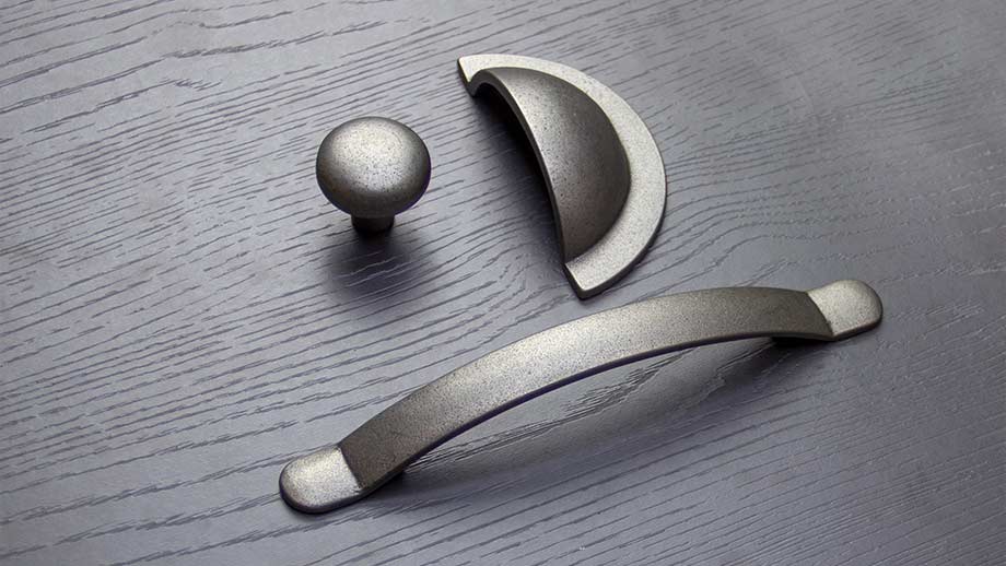 Six steps to getting your kitchen cabinet handles right - Kitchen ...